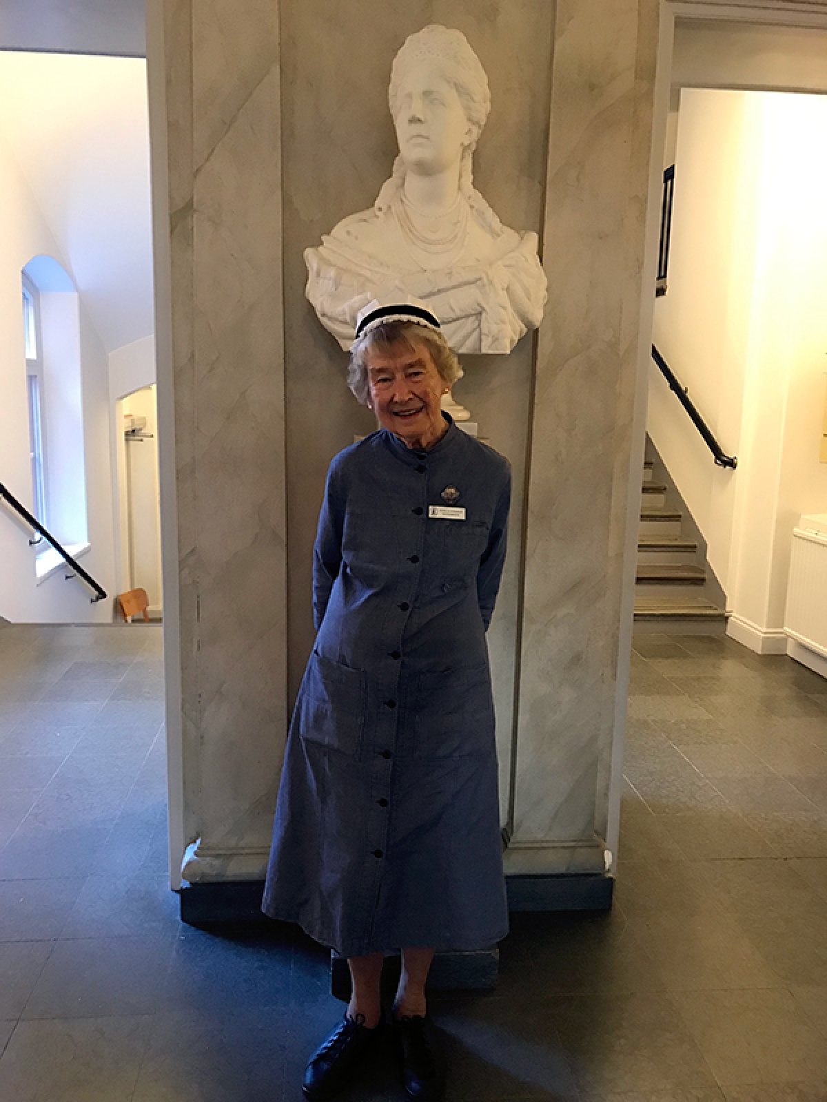 Vår värdinna Gunilla visade runt på Sophiahemmet